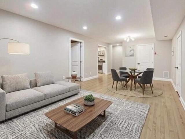 College Dr, Edison, Condo For Sale