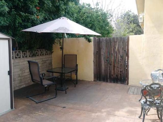 College Furnished Granny Flat w Private Patio