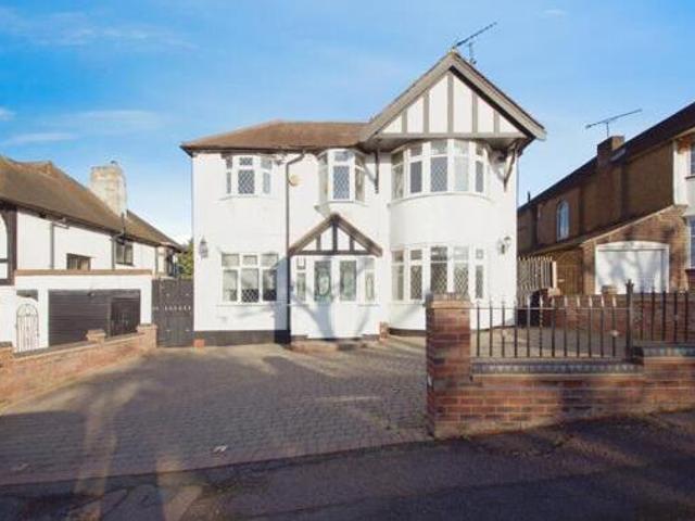 College Gardens, London, 5 Bedroom Detached