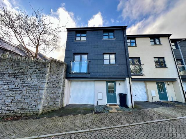 College Green, Penryn TR10, 3 bed end terrace house to rent, £1,400 pcm | PrimeLocation