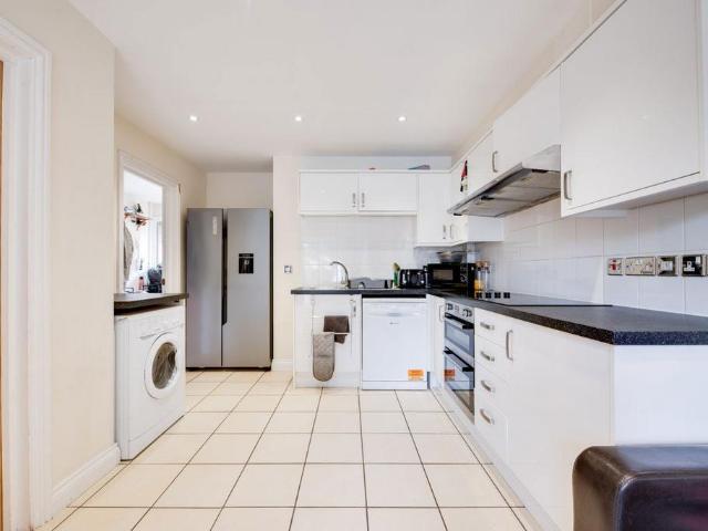 College Road, Canterbury 5 bed house to rent £1,135 pcm £262 pw