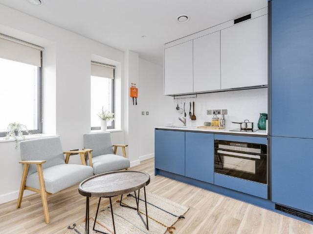 College Road, Croydon CR0, Studio to rent, £1,189 pcm | PrimeLocation