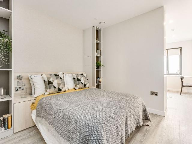 College Road, Croydon CR0, Studio to rent, £1,338 pcm | PrimeLocation