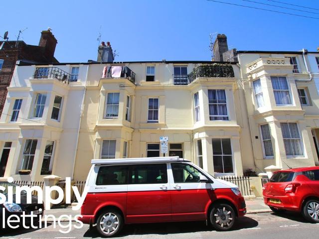 College Road, Brighton BN2, Studio to rent, £895 pcm | PrimeLocation