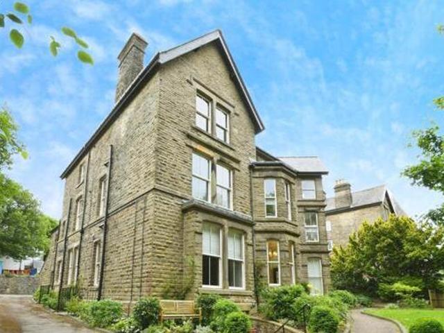 College Road, Buxton, 2 Bedroom Flat