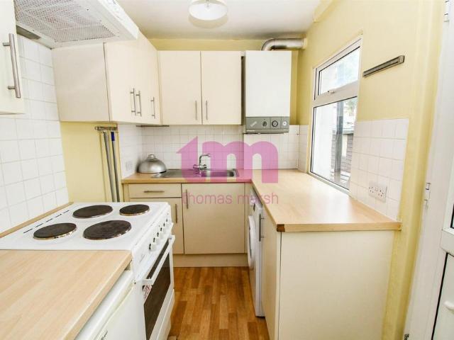 College Road, Grays 1 bed apartment to rent £1,050 pcm £242 pw