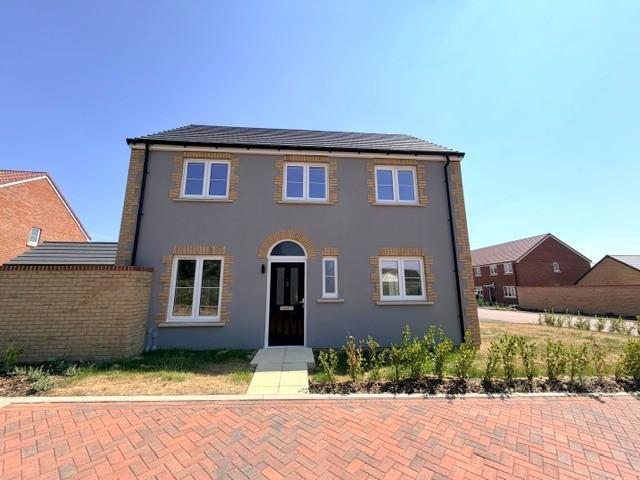 College Road, Downham Market 3 bed detached house to rent £1,320 pcm £305 pw
