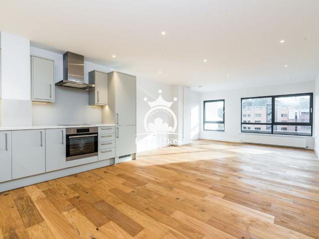 College Road, Harrow HA1, 1 bed flat to rent, £1,695 pcm | PrimeLocation