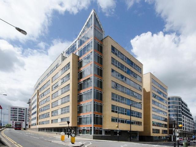 College Road, Harrow, HA1 1 bed flat to rent £1,700 pcm £392 pw
