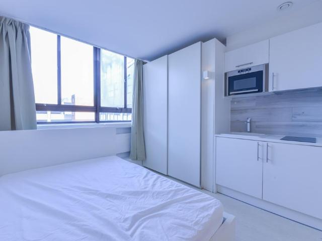 College Road, Harrow HA1 Studio to rent £1,075 pcm £248 pw
