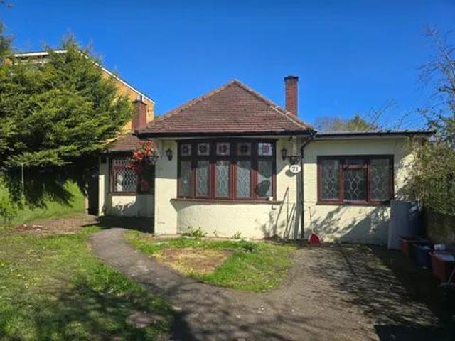 College Road, Isleworth TW7 4 bed detached house to rent £3,900 pcm £900 pw