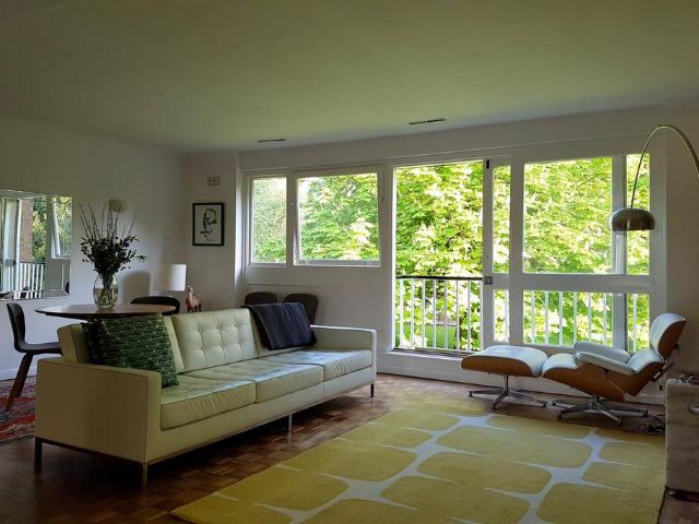 College Road, London, SE21 3 bed maisonette to rent £3,000 pcm £692 pw
