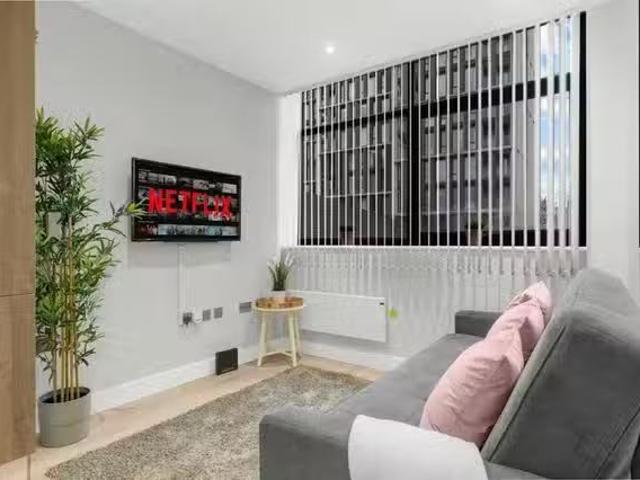 College Road, London