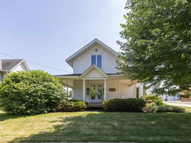 College St, Lake Mills, Home For Sale