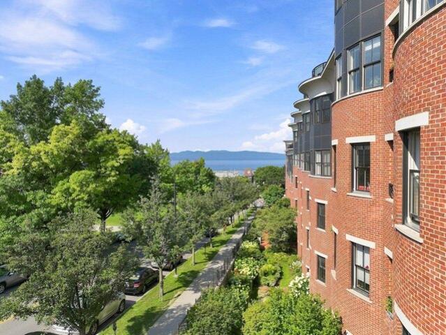 College St Unit C, Burlington, Condo For Sale