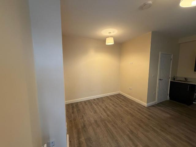 College Street, Wrexham LL13, 1 bed flat to rent, £575 pcm | PrimeLocation