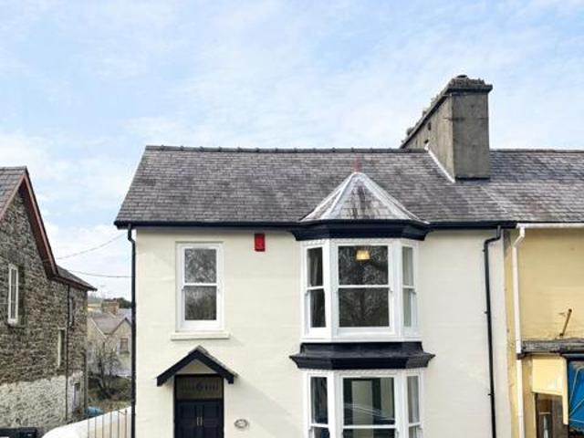 College Street, Lampeter, 5 Bedroom Semi detached