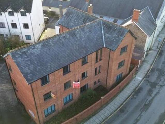 College Street, Lampeter, Commercial Property For