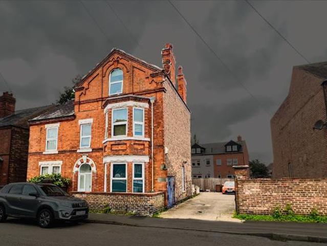 College Street, Long Eaton, 7 Bedroom End