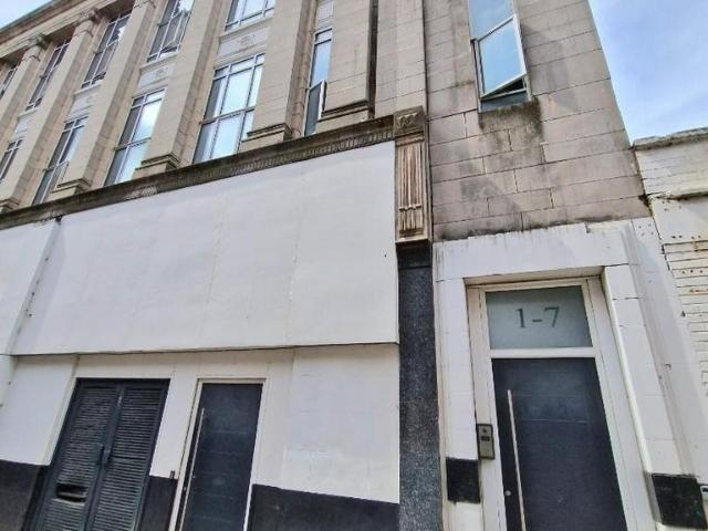 College Street, Northampton NN1 2 bed apartment to rent £1,000 pcm £231 pw