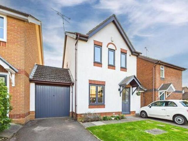 College Town, Madox Brown End, Sandhurst, 3 Bedroom Link
