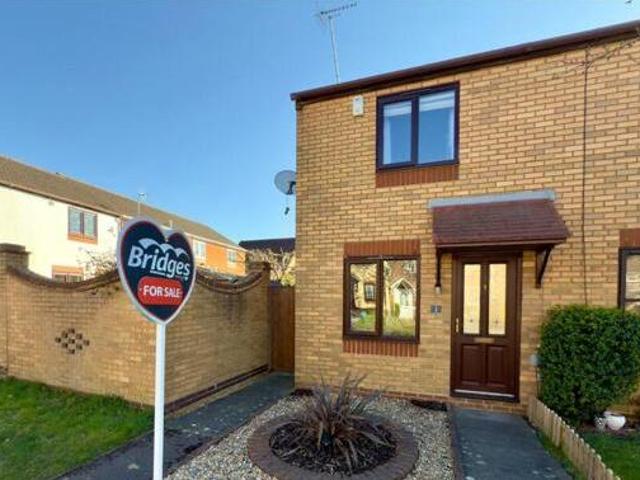 College Town, Seebys Oak, Sandhurst, 1 Bedroom End