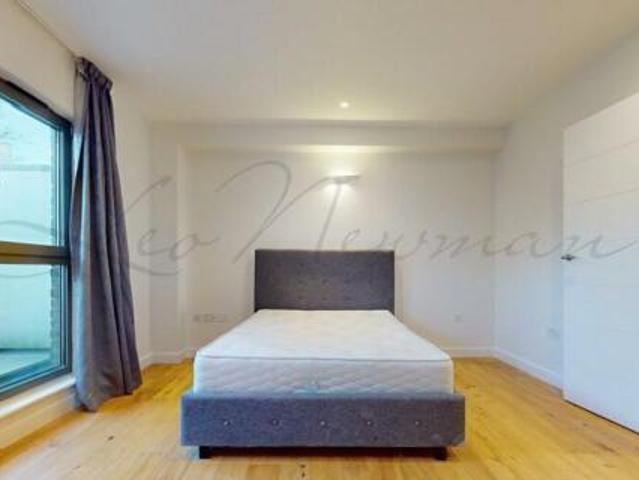 College Yard, Kentish Town, 4 Bedroom Town