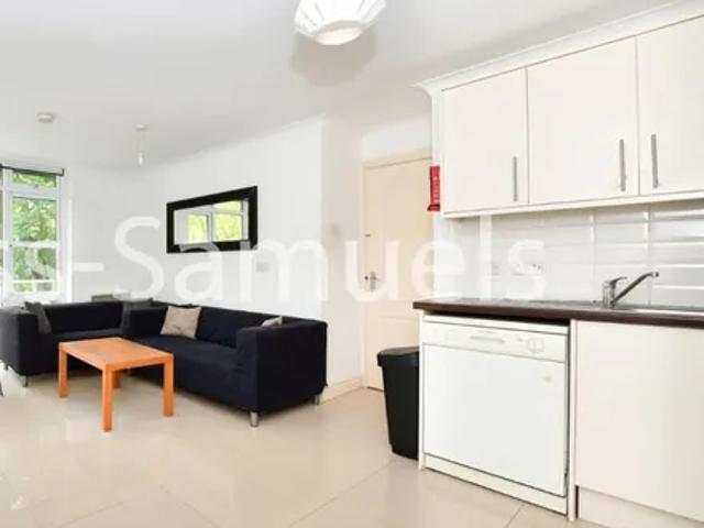 Collette Court, Eleanor Close, Canada Water, London, SE16 6PU, United Kingdom | 3 bed apartment for rent #140400464 | Rentberry