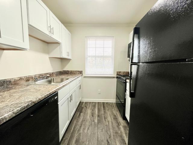 Collinwood Apartments