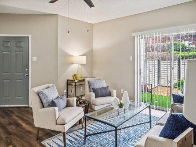 Collin Creek Studio Apartment for Rent at 2301 Pebble Vale Dr, Plano, TX 75075