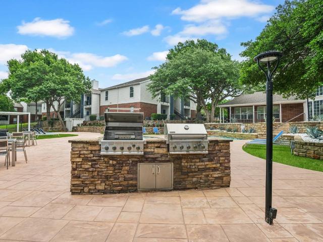 Collin Creek Studio Apartment for Rent at 2301 Pebble Vale Dr, Plano, TX 75075