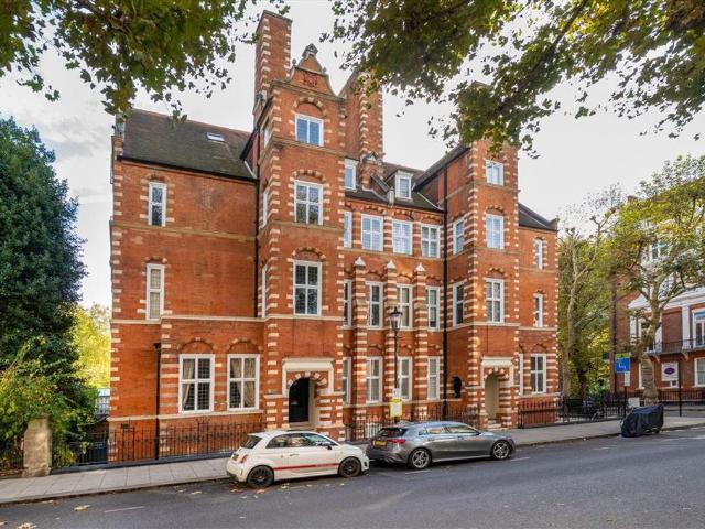 Collingham Gardens, London SW5 3 bed flat to rent £3,445 pcm £795 pw