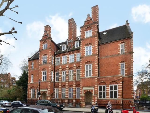 Collingham Gardens, South Kensington. 3 bed flat to rent £3,445 pcm £795 pw