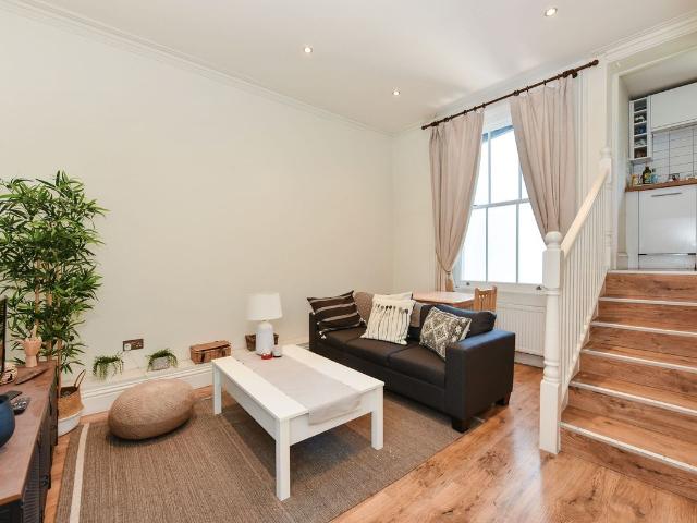 Collingham Place, Earls Court SW5, 2 bed flat to rent, £2,750 pcm | PrimeLocation