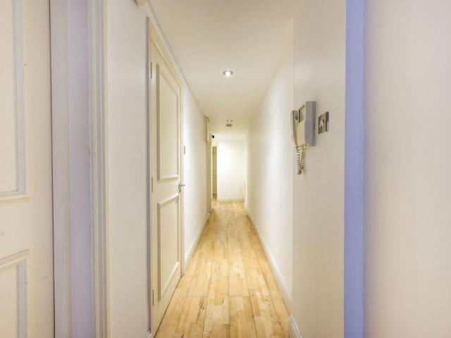 Collingham Place, South Kensington. 4 bed flat to rent £6,500 pcm £1,500 pw
