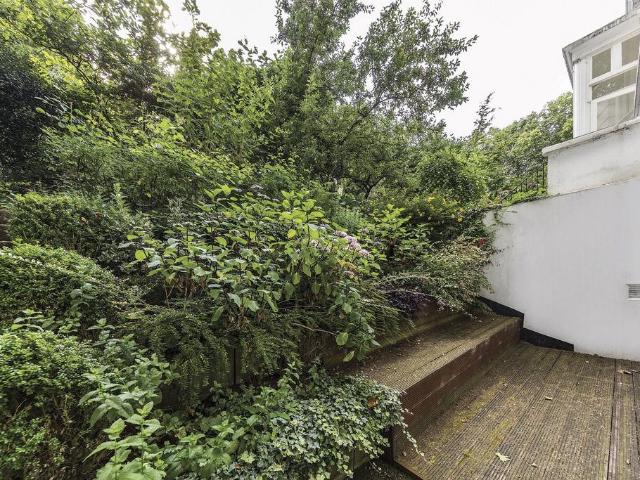 Collingham Road, South Kensington. 1 bed flat to rent £5,200 pcm £1,200 pw