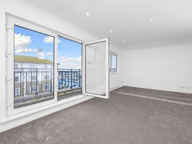 Collingwood Court, Brighton Marina Village