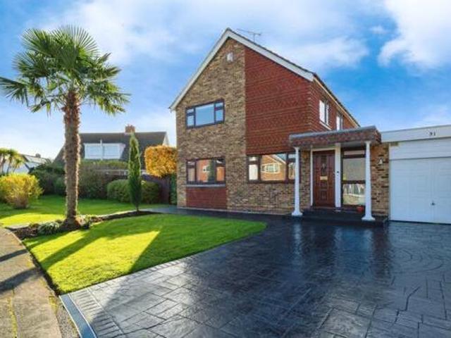 Collingwood Crescent, Guildford, 4 Bedroom Detached
