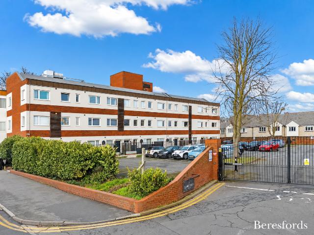 Collingwood Road CM8, 1 bed flat to rent, £1,000 pcm | PrimeLocation