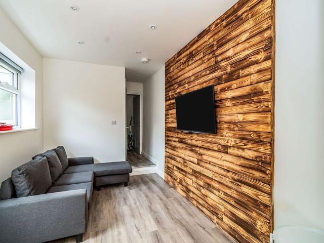 Collingwood Road #38