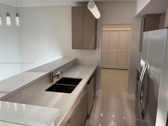 Collins Ave Apt,bal Harbour, Condo For Sale