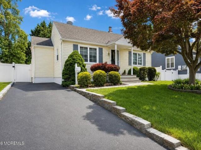Collins Ave, Middletown, Home For Sale