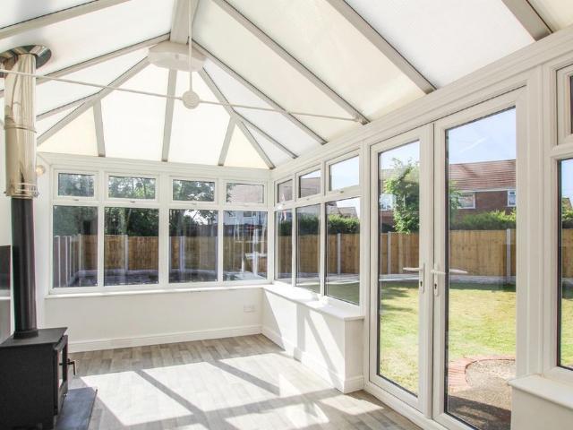 Collins Avenue, Sutton In Ashfield, Nottinghamshire NG17, 3 bed semi detached house to rent, £1,095 pcm | PrimeLocation