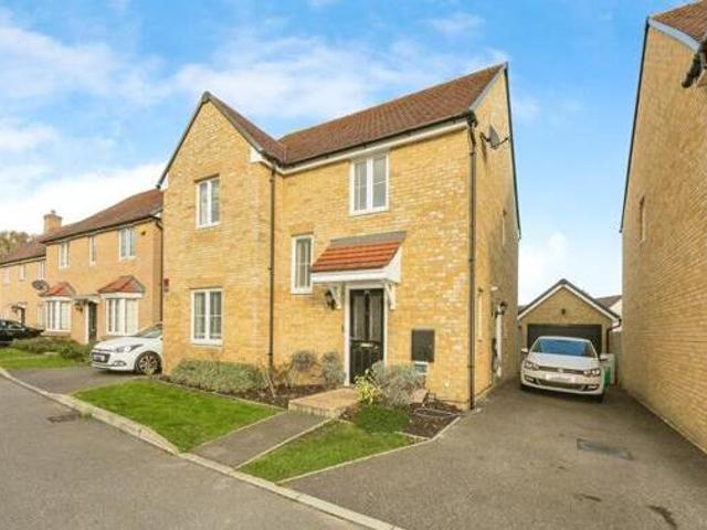 Collins Drive, Earley, 4 Bedroom Detached