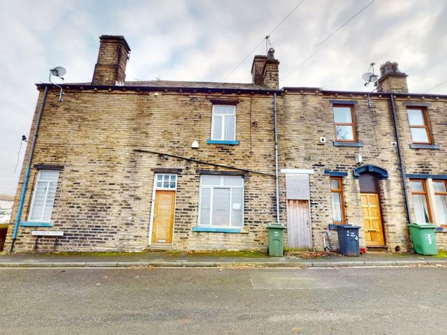 Collinson Street, Cleckheaton BD19, 3 bed flat to rent, £775 pcm | PrimeLocation
