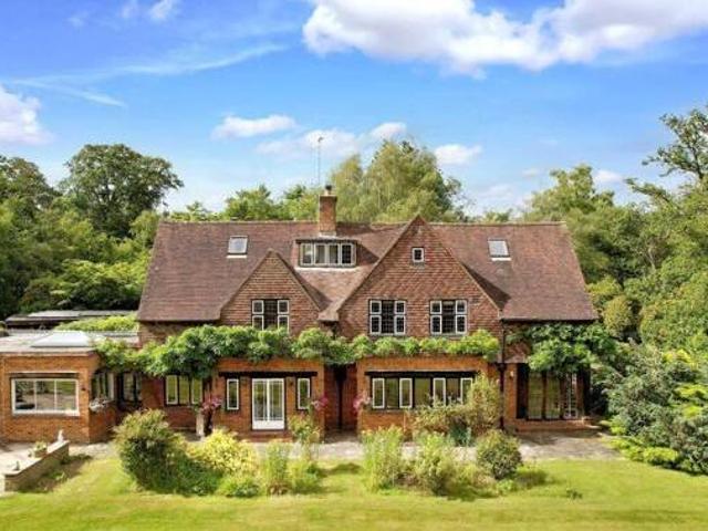 Collinswood Road, Farnham Common, 7 Bedroom Detached
