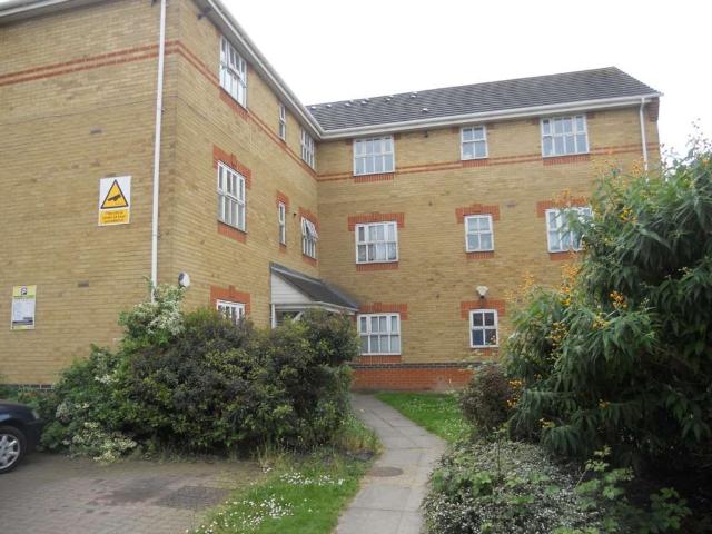 Collier Close, Beckton E6, 1 bed flat to rent, £1,450 pcm | PrimeLocation