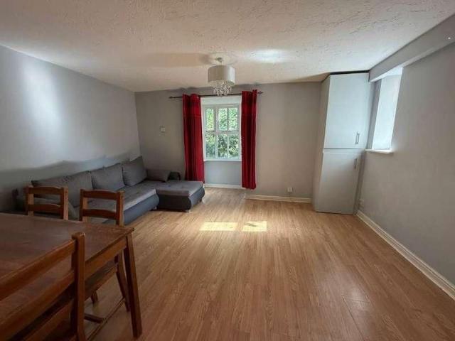 Collier Close, Beckton, E6