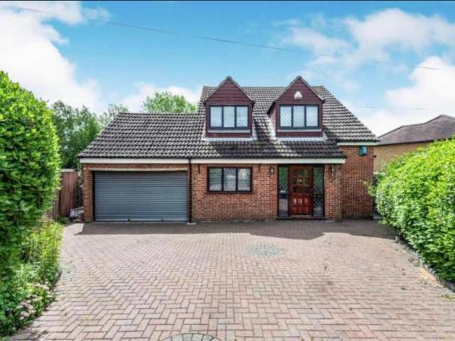 Collier Row | London | Price: 634 | Bedrooms: 4