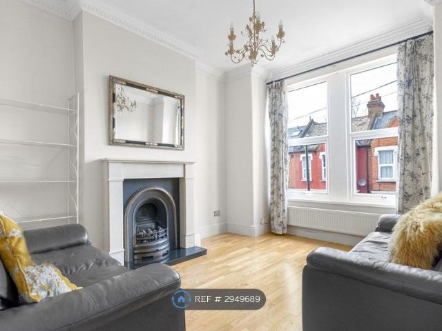 Colliers Wood, London SW19, 2 bed flat to rent, £2,000 pcm | PrimeLocation